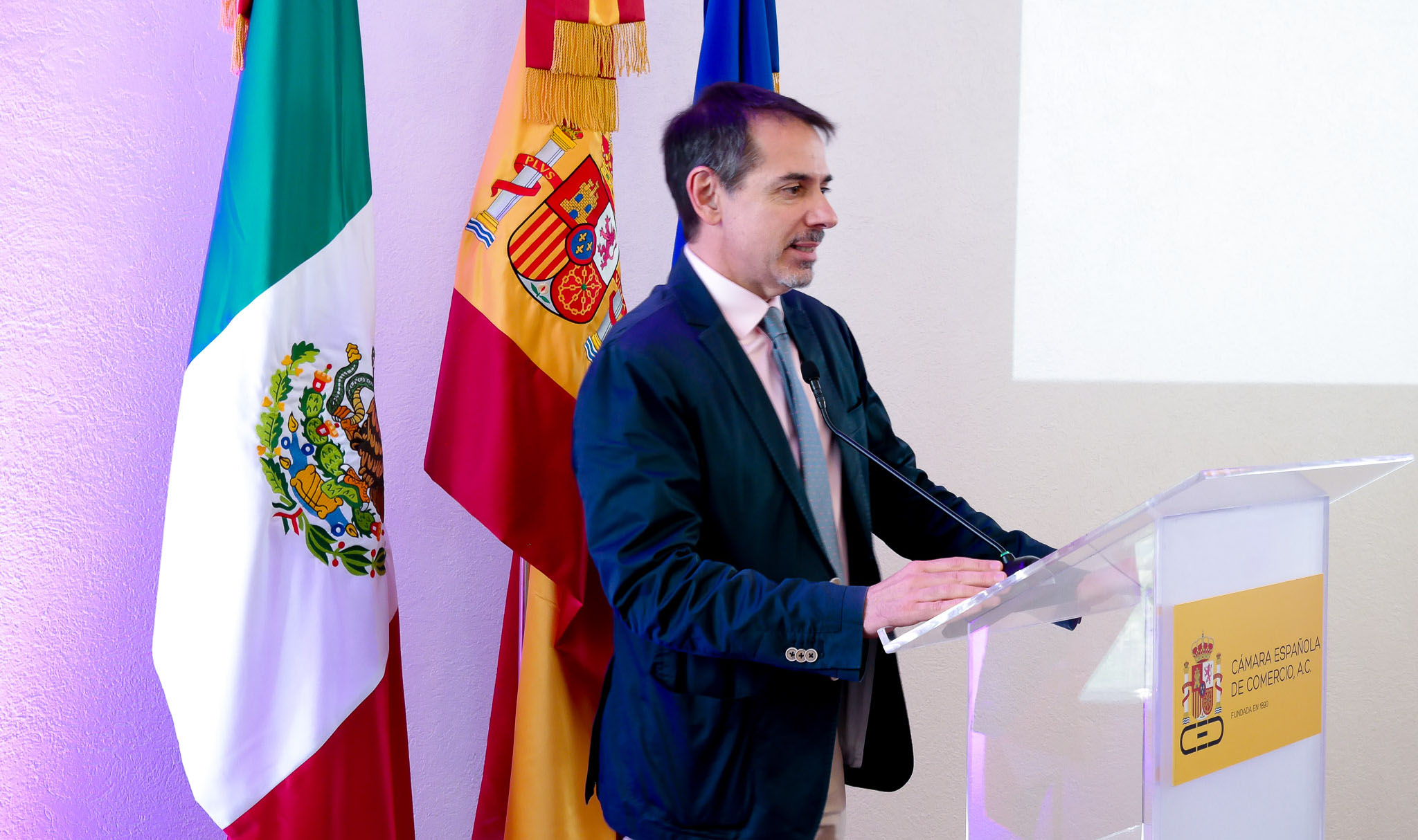 LA CÁMARA ESPAÑOLA RECIBE A JUAN DUARTE CUADRADO NUEVO EMBAJADOR DE ...